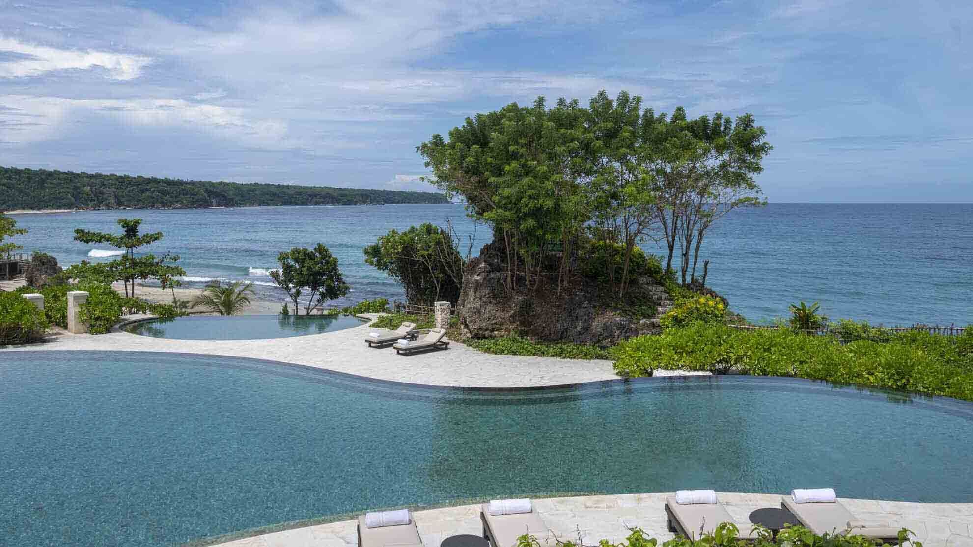 Private Airport Transfer Jumeirah Bali - Safe with Meet & Greet Service